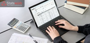 Manual vs Automated Data Entry: Which is Best for B2B?